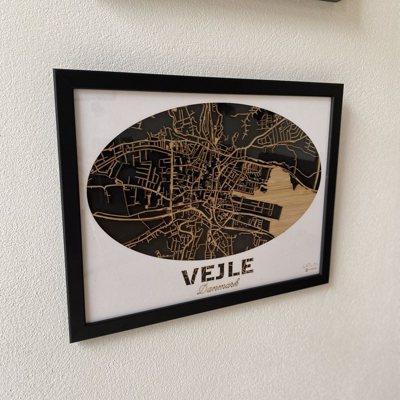 Bykort udskåret i træ - Design dit eget