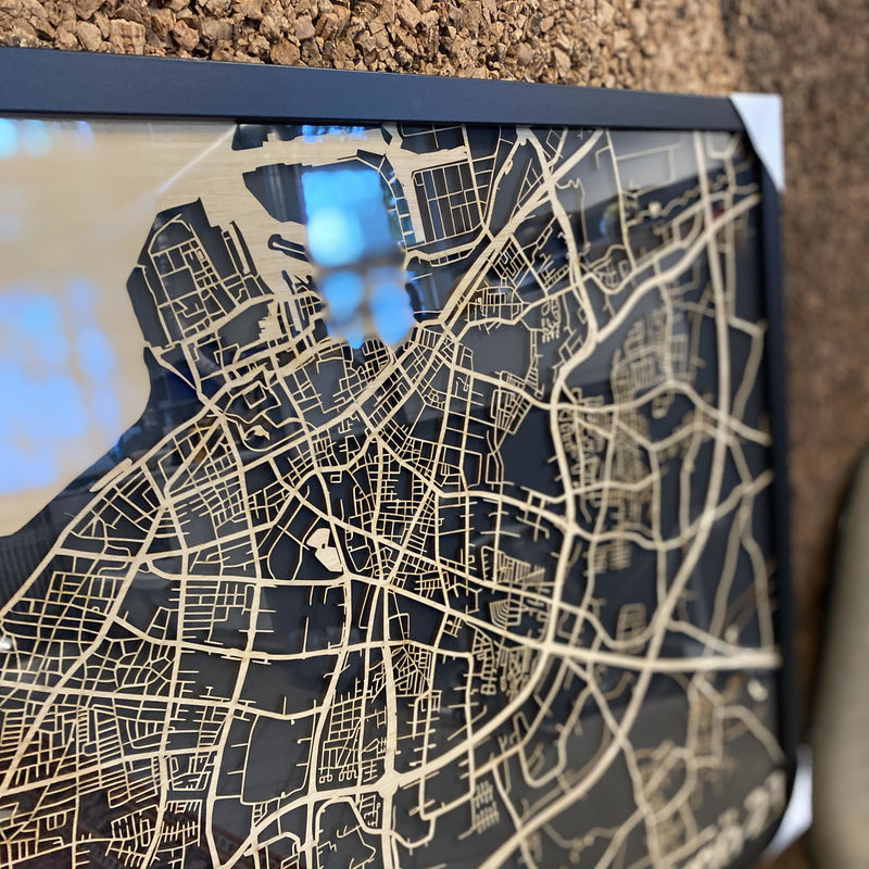 Bykort udskåret i træ - Design dit eget